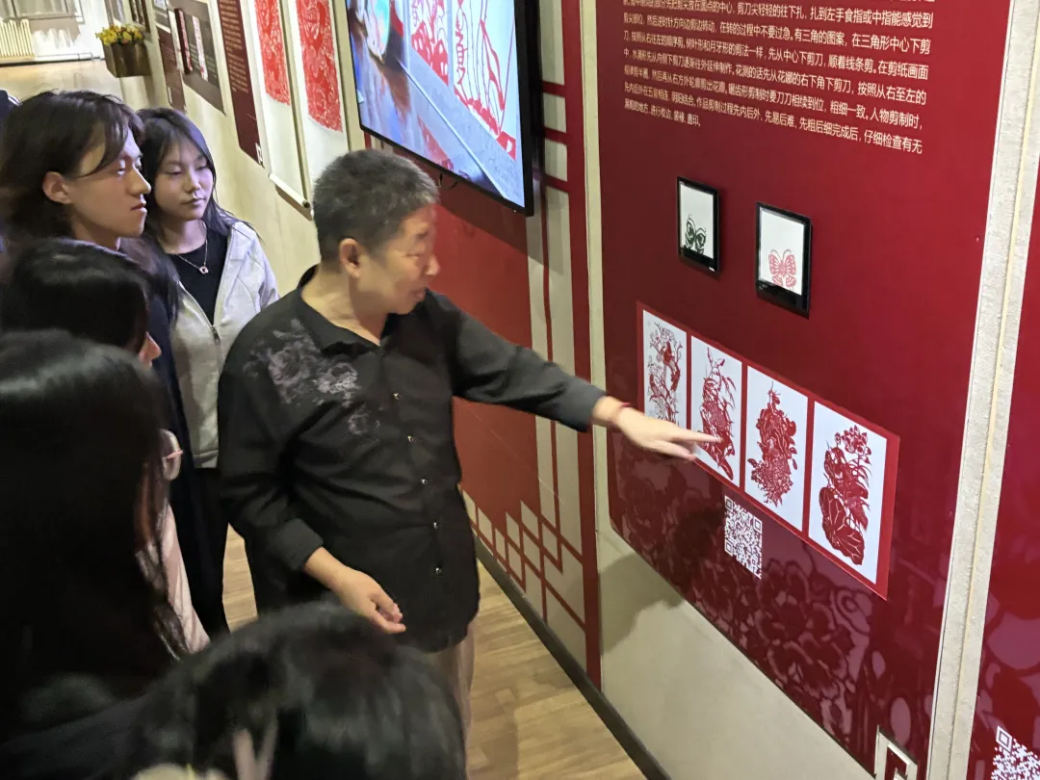 辽传非遗数字博物馆剪纸研学 让传统文化 “活” 起来 – AI数媒学院